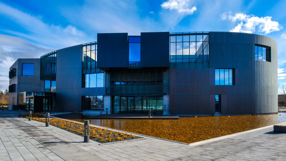 Doctoral studies School of Humanities | University of Iceland